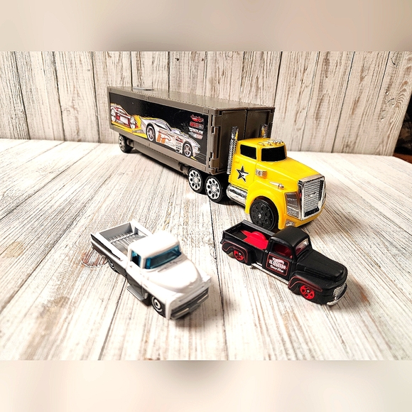 Hot Wheels | Toys | Hot Wheels Yellow Semi Truck Double Car Hauler ...